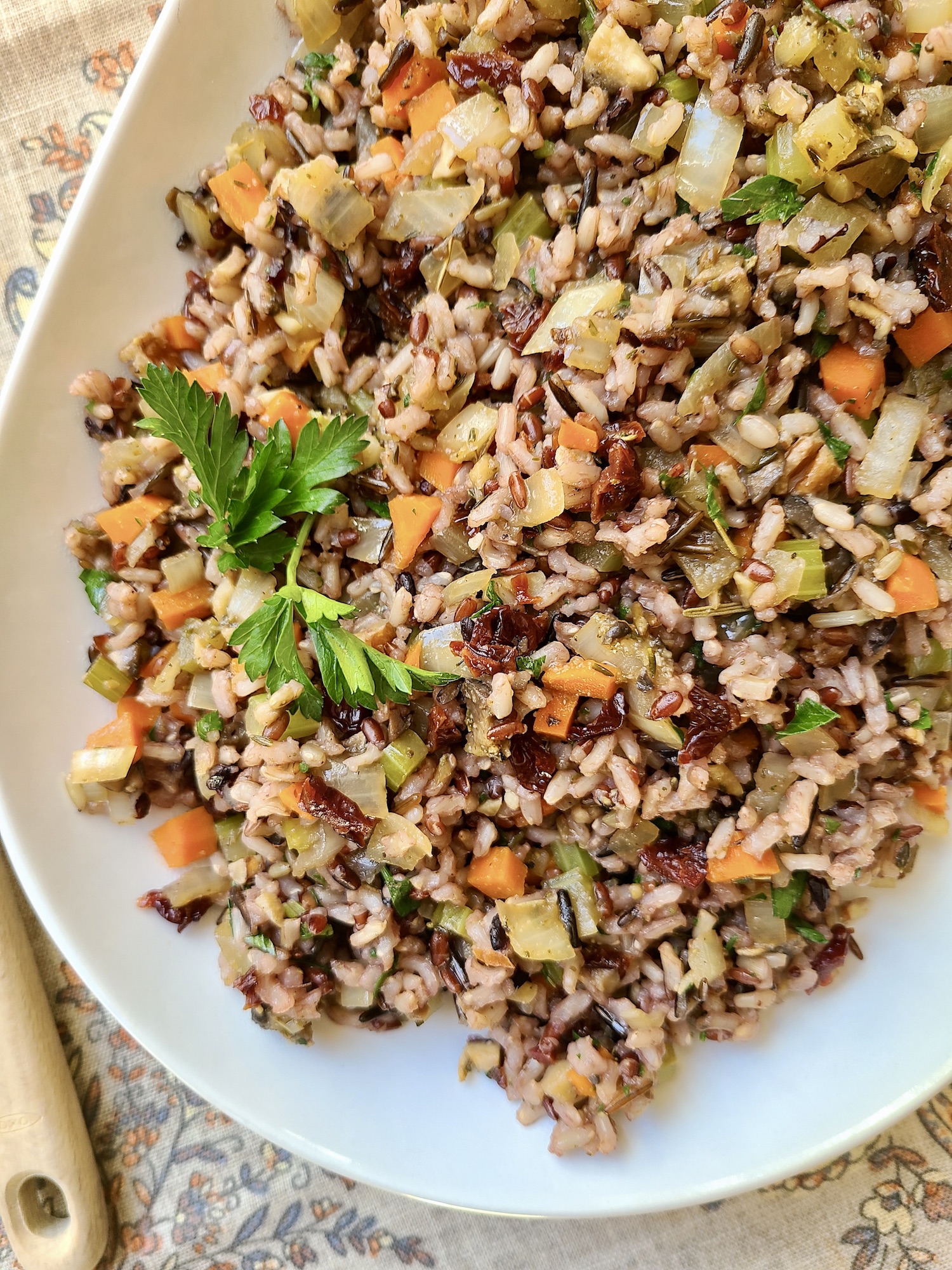 Wild Rice Pilaf with Toasted Pecans, Dried Cherries and Mushrooms ...